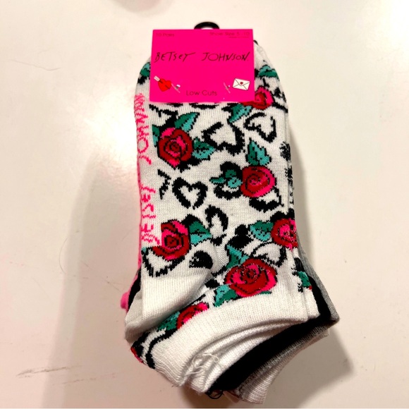 Betsey Johnson | Accessories | Betsey Johnson Low Cut Socks Pairs Shoe ...